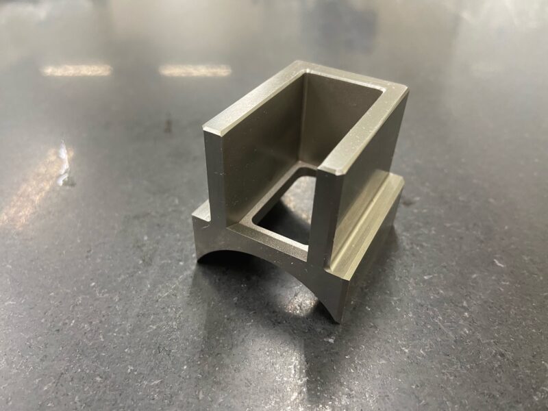 SKD材の特徴や種類、選定のポイント | 精密部品 調達コストダウン.com